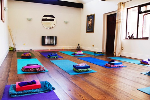 Yoga retreat at Brooklands barn, West Sussex | Green Adventures